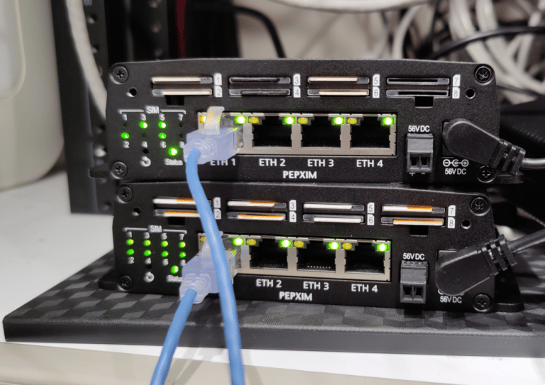 Peplink SIM Injector